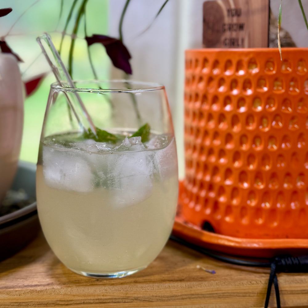Mocktail Of The Month: Jasmine Green Tea Mezcal Paloma – LeeMo Designs